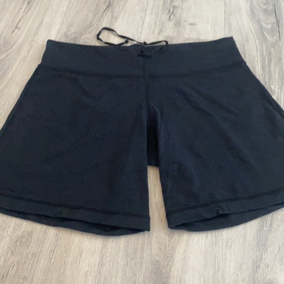 lululemon 7 inch shorts